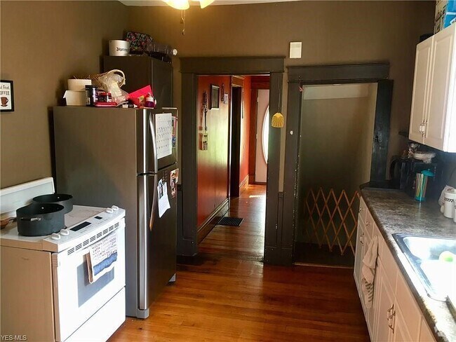 Apartments for Rent with Hardwood Floors in Lower Salem OH - Updated ...