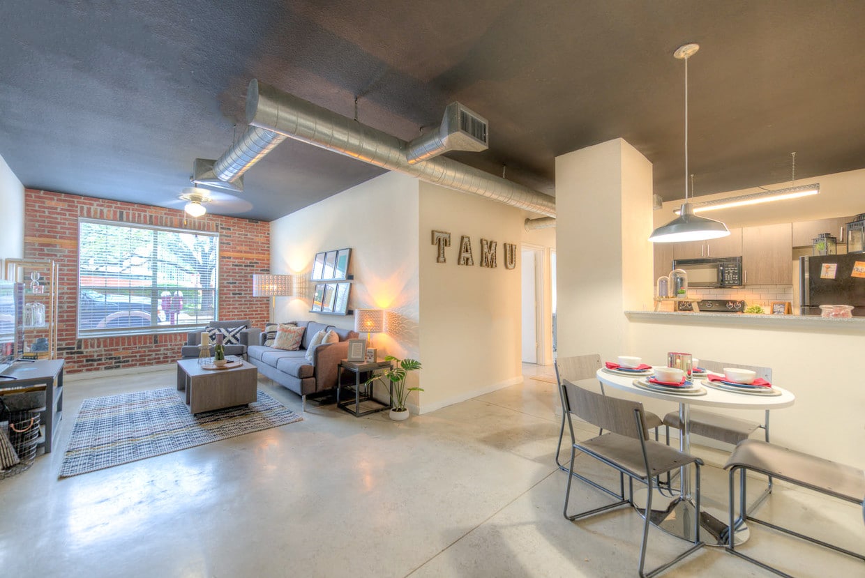 Warehouse and Factory - 405 Cross St College Station, TX 77840 ...