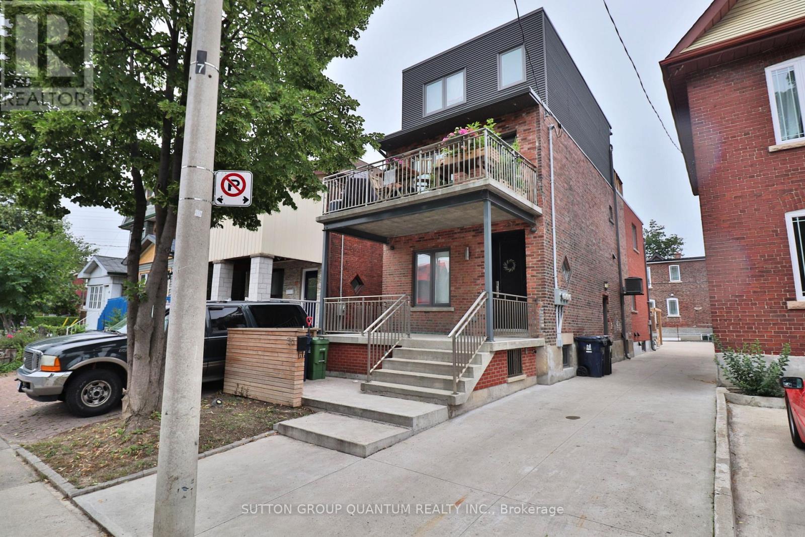 35 Cloverdale Rd Unité Bsmt Sd, Toronto, ON M6N 3L6 - Appartement à ...