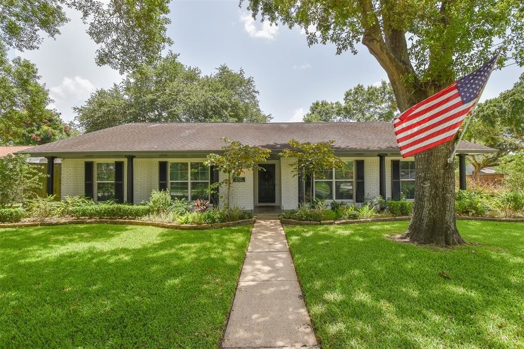 5447 Rutherglenn Dr, Houston, TX 77096 - House Rental in Houston, TX ...