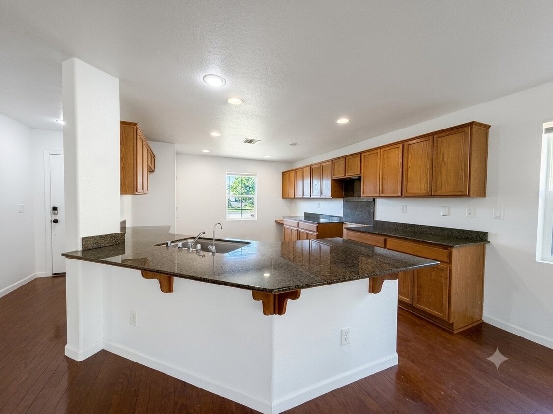 4582 E Burns Ave, Fresno, CA 93725 | Apartments.com