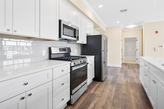 The Diamond at Warren - 40 Mountain Blvd Warren, NJ - Apartments for ...