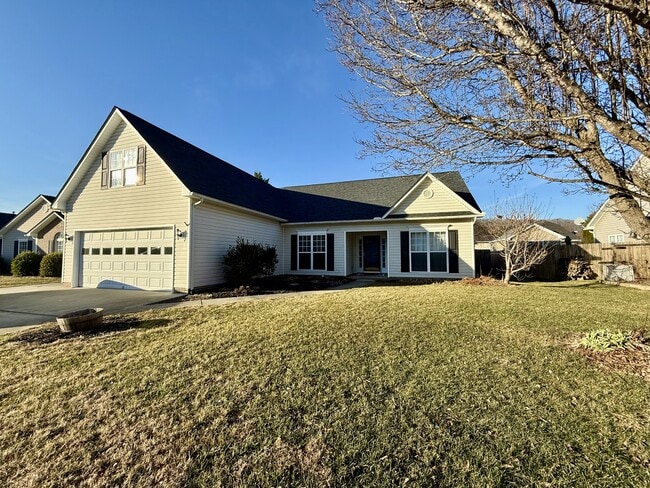 254 Meadow Pathway Dr, Fletcher, NC 28732 - House Rental in Fletcher ...