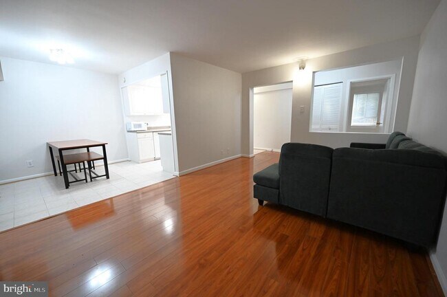 2237 Castle Rock Square Unit 1B, Reston, VA 20191 - Room for Rent in ...