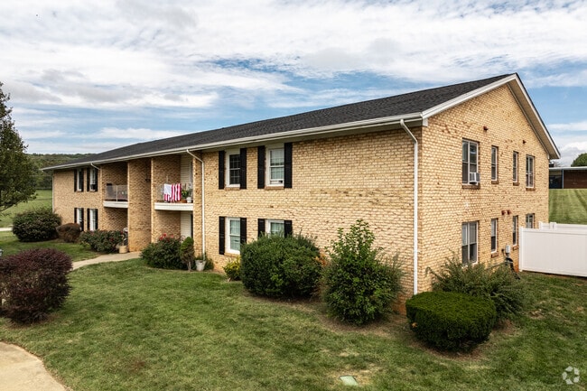 Blue Ridge Apartments - Apartments in Verona, VA | Apartments.com