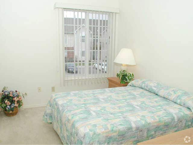 Blueberry Hill Apartments - 15 Still Moon Cres Rochester, NY 14624 ...
