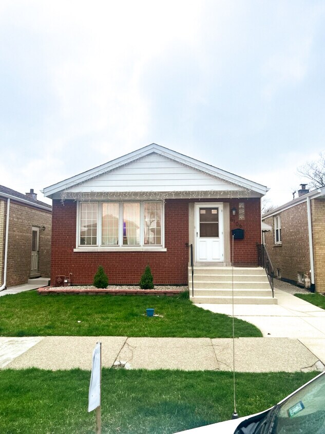6106 S Knox Ave, Chicago, IL 60629 - House Rental in Chicago, IL ...