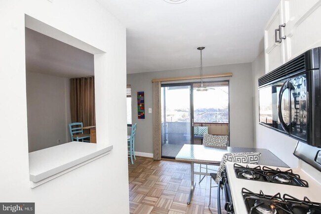 1569 N Colonial Terrace Unit 207-Z, Arlington, VA 22209 - Room for Rent ...