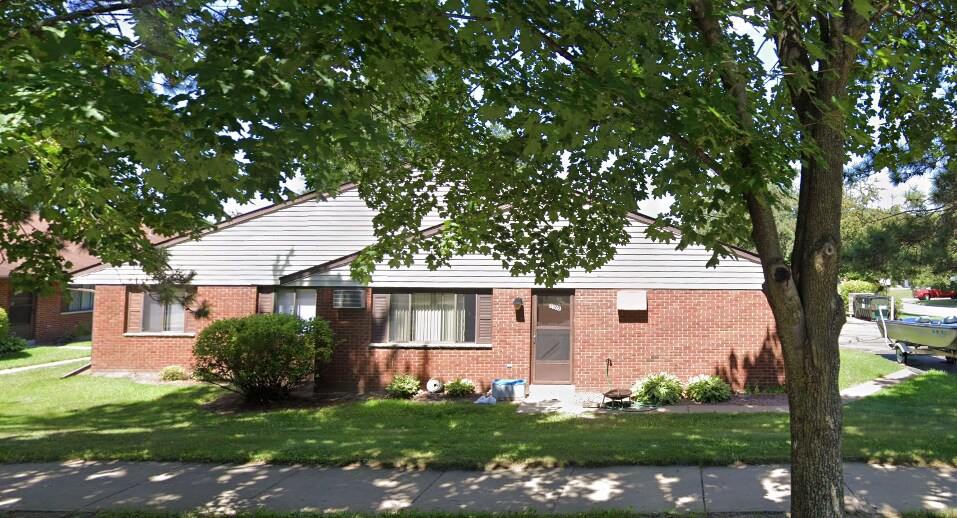 3306 Brian St Unit 3308, Eau Claire, WI 54701 - Condo for Rent in Eau ...