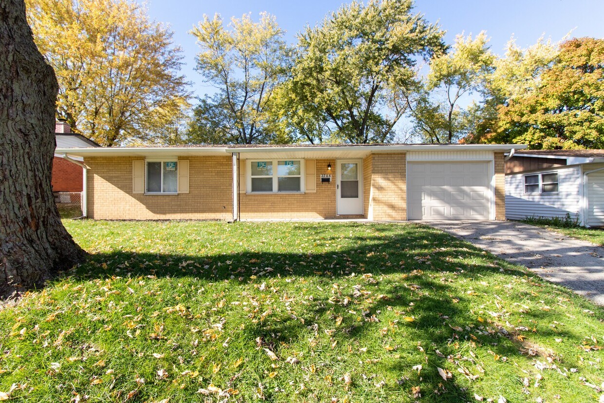 2708 Sickle Rd, Indianapolis, IN 46219 - House Rental in Indianapolis ...