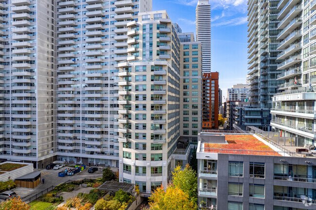 The Dunfield Retirement Residence - 77 Dunfield Ave Toronto, ON ...