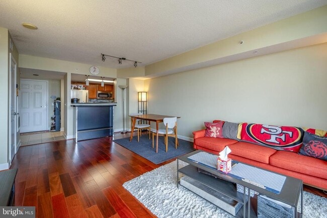 11800 Sunset Hills Rd Unit 925, Reston, VA 20190 - Room for Rent in ...