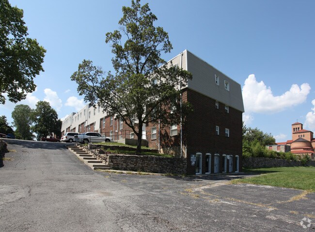 Parkway Gardens - 6434 Paseo Apartments - Kansas City, MO | Apartments.com Parkway Gardens - 6434 Paseo Apartments - Kansas City, MO | Apartments.com