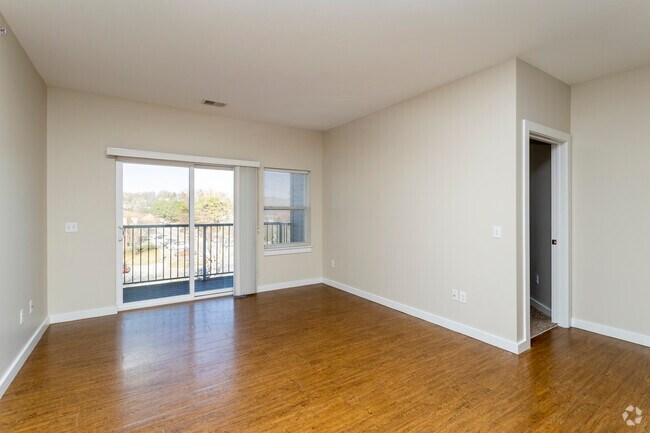 Pinhook Flats at Aksarben Village - Apartments in Omaha, NE ...