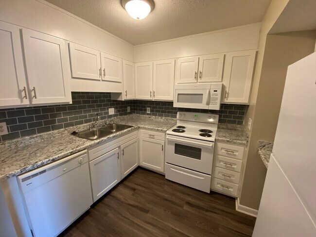 Windtree Apartment Homes Rentals in Fayetteville at 409 Tradewinds Dr ...