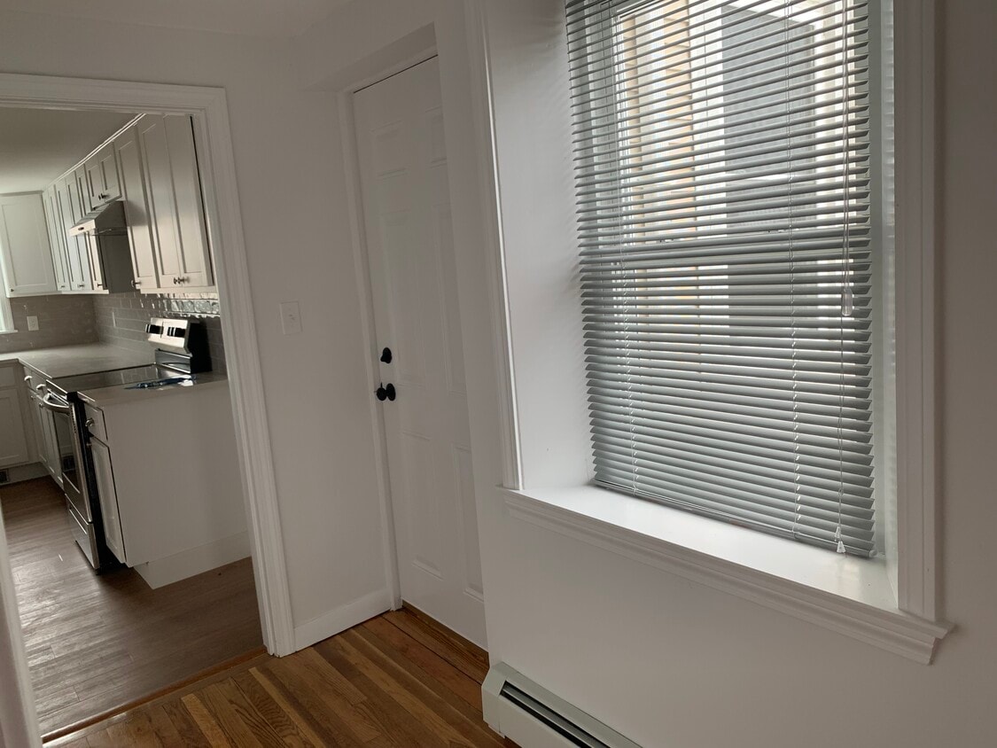 10 Barry St Unit 2, Peabody, MA 01960 - 10 Barry St Peabody, MA ...