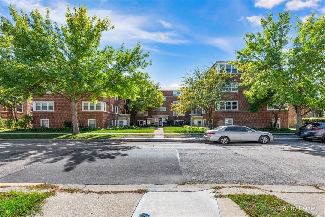 2735 W Berwyn Ave, Chicago, IL 60625 - House Rental in Chicago, IL ...