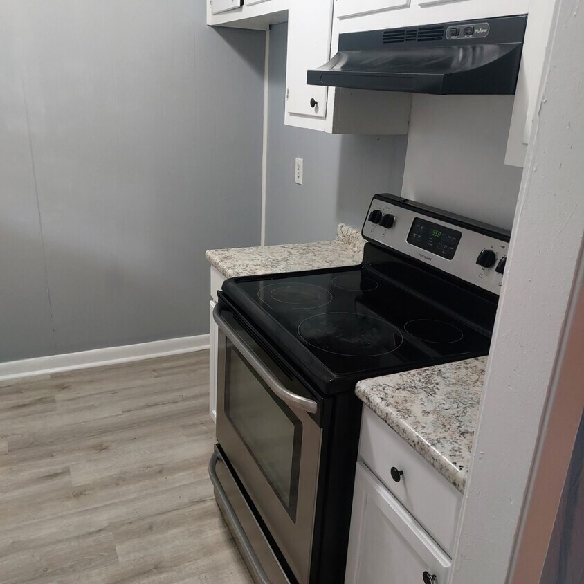 146 Diego Cir, Pensacola, FL 32505 - Townhome Rentals in Pensacola FL ...