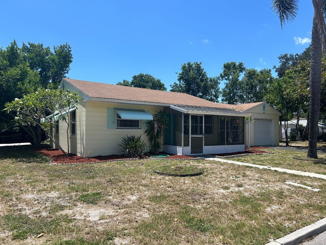 245 62nd St S, Saint Petersburg, FL 33707 - House Rental in Saint ...
