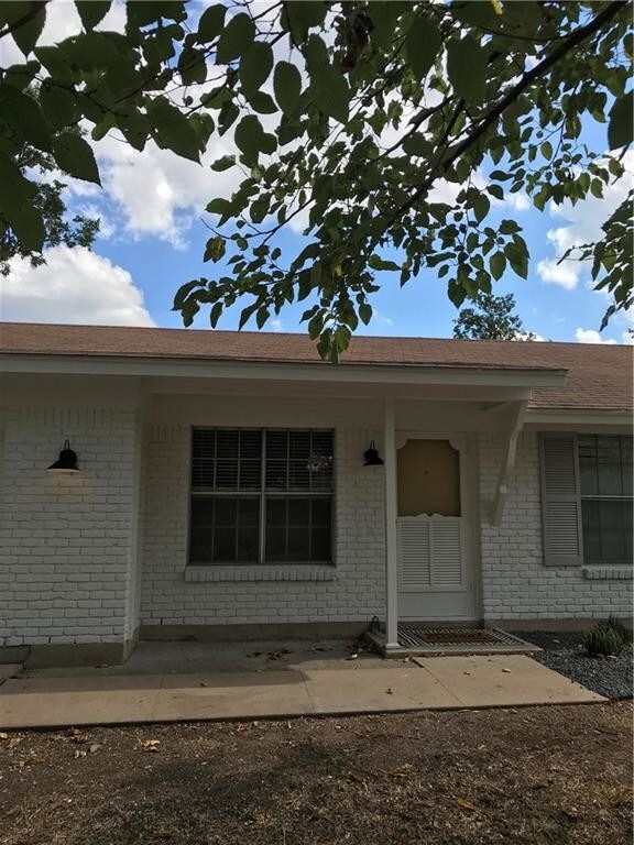 104 W Lisa Dr, Austin, TX 78752 - House Rental in Austin, TX ...