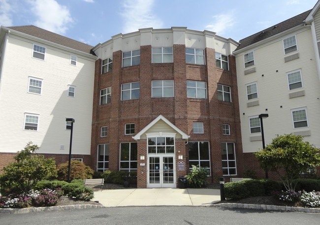 Pine Gate Apartments for Rent - Old Bridge, NJ - Updated Today ...