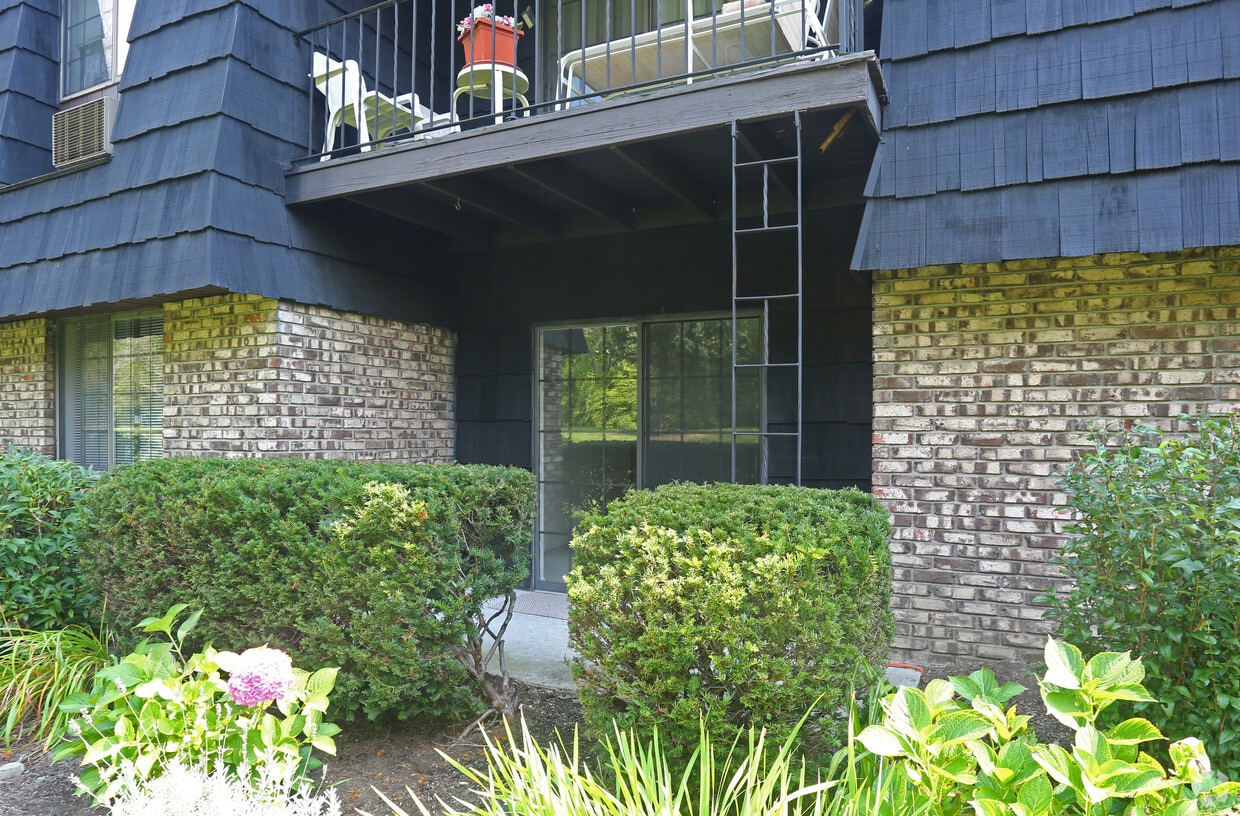 Bethlehem Terrace Apartments - 47 Meadowbrook Dr Slingerlands, NY 12159 ...