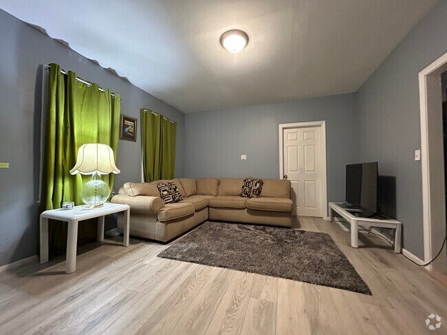 Homes for rent near Springfield Public Day High School - Springfield ...