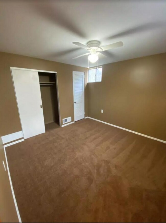 6447 Library Rd Unit 4, South Park Township, PA 15129 - Room for Rent ...