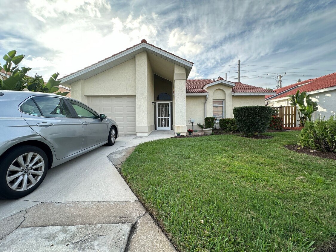 1309 Naples Lake Dr, Naples, FL 34104 - House Rental in Naples, FL ...