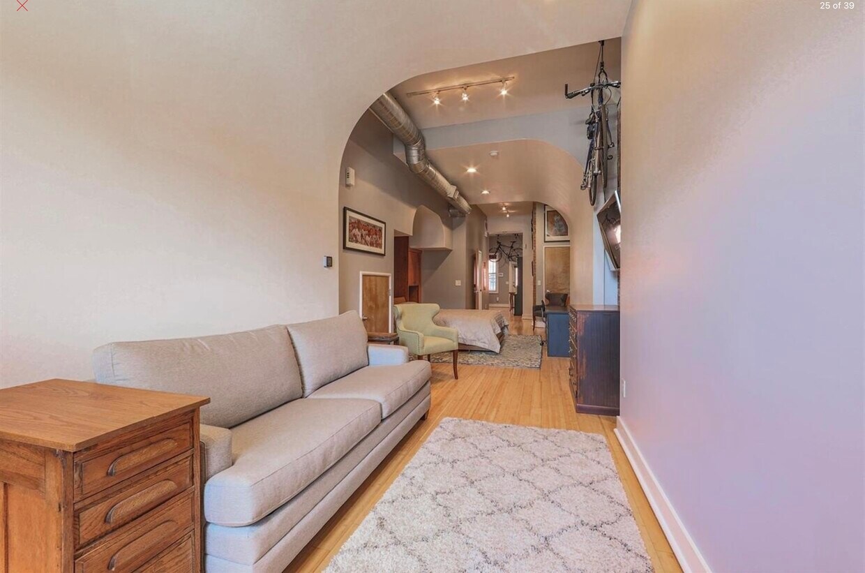 1124 Race St Unit 101B, Cincinnati, OH 45202 - Condo for Rent in ...