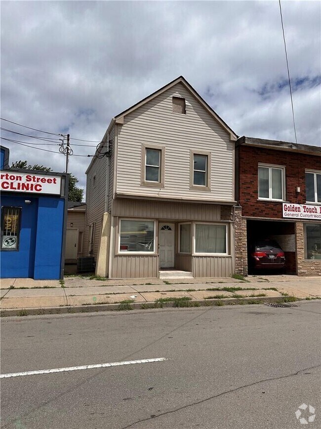 Hamilton Central East B Apartments for Rent - Hamilton, ON - 101 ...