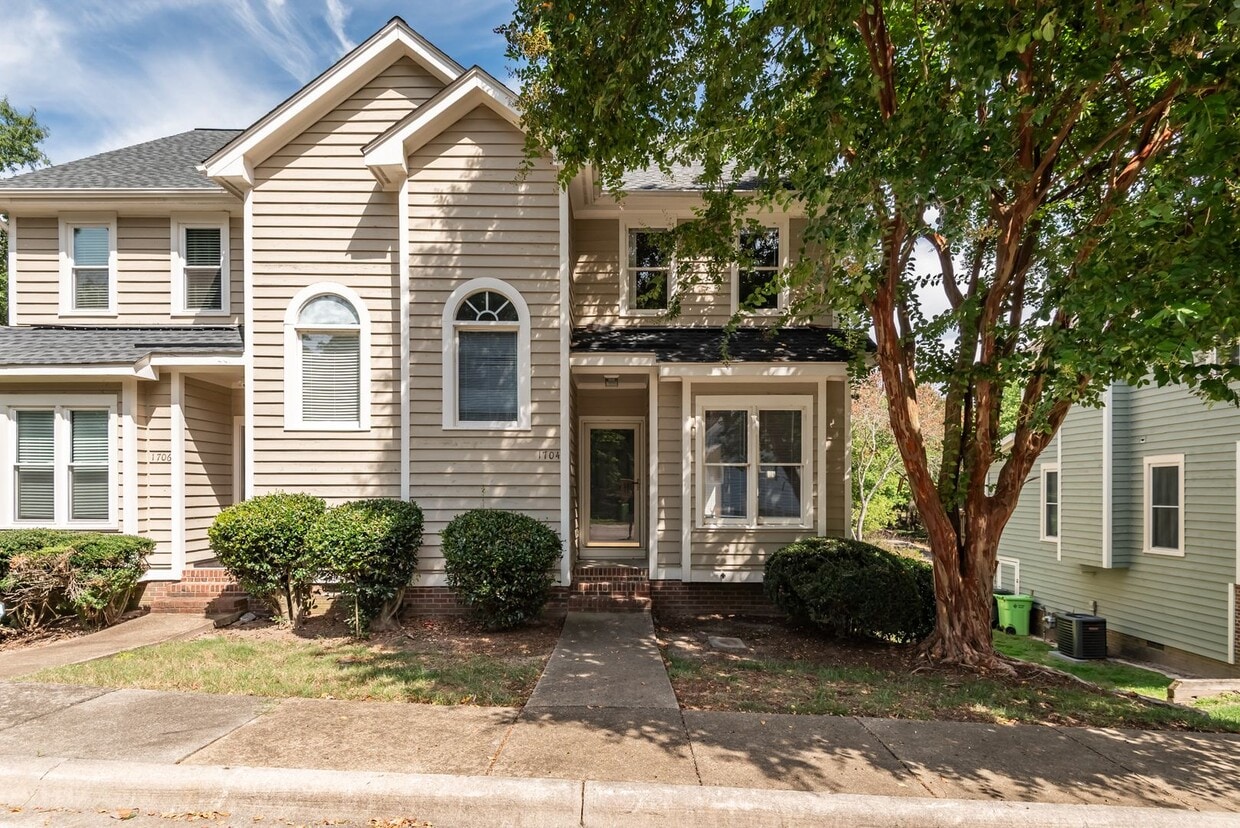 1704 Oakland Hills Way, Raleigh, NC 27604 - House Rental in Raleigh, NC ...