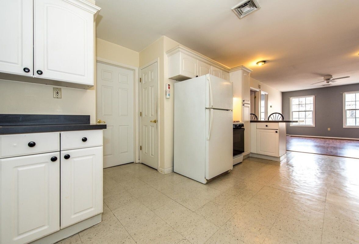 701 Grand St, Brooklyn, NY 11211 - 701 Grand St Brooklyn, NY 11211 ...