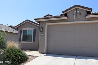 Town Country Estates Apartments for Rent with a Swimming Pool - Sierra ...