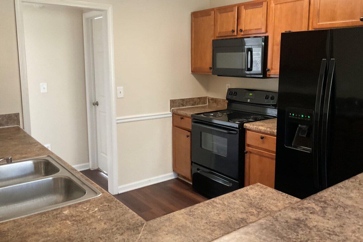 3119 Meadow Point Dr, Snellville, GA 30039 | Apartments.com