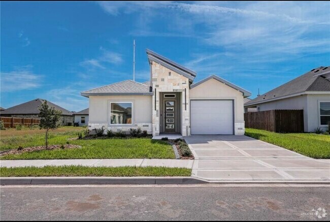 Apartments for Rent with Parking in Doolittle TX