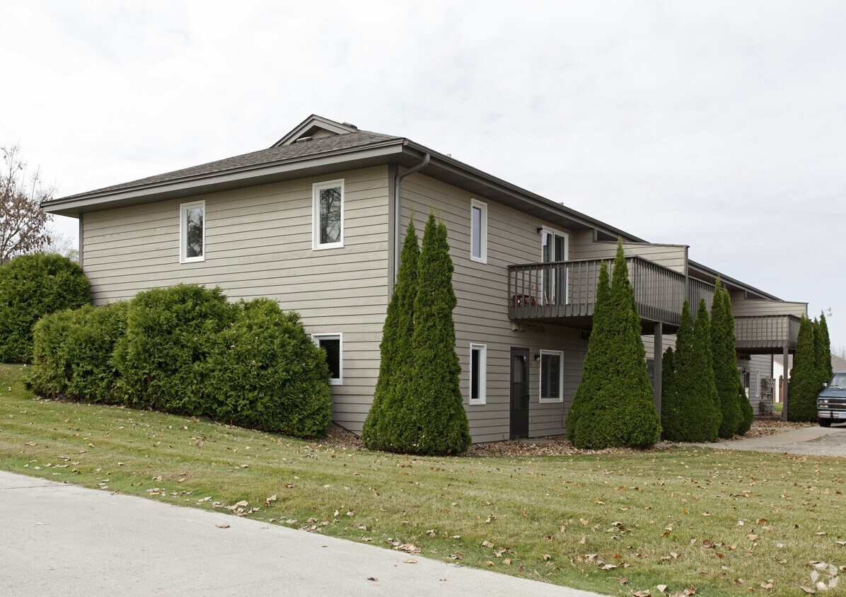 1570 Commercial Ave, Victoria, MN 55386 - 1570 Commercial Ave Victoria ...