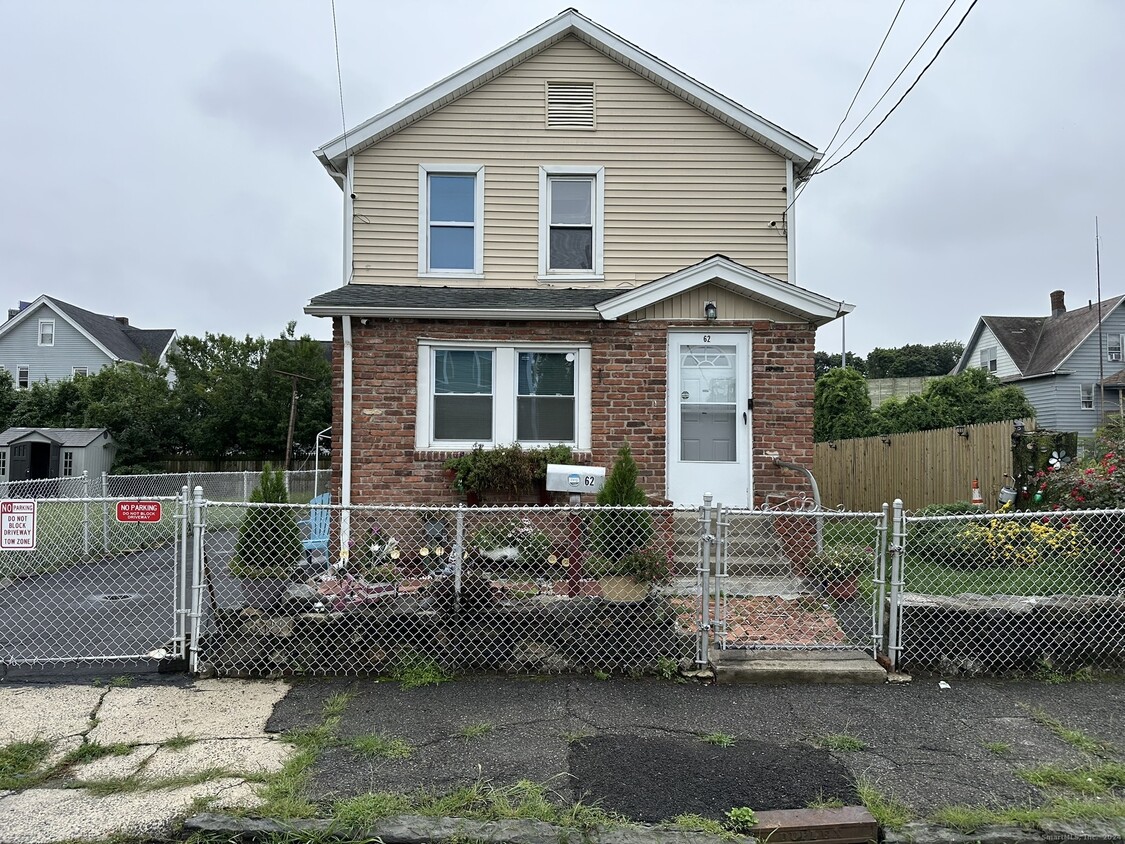 62 Clifford St, Bridgeport, CT 06607 - House Rental in Bridgeport, CT ...