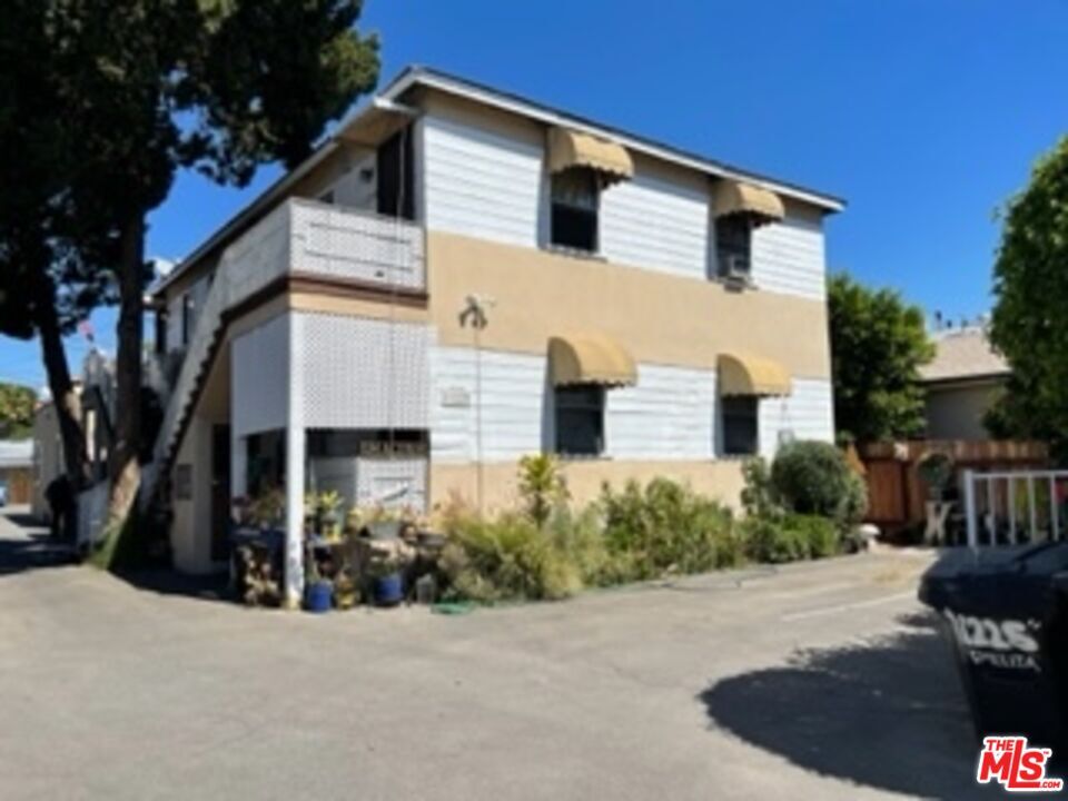 11225 Emelita St Unit 11225 1/2, Los Angeles, CA 91601 - Room for Rent ...