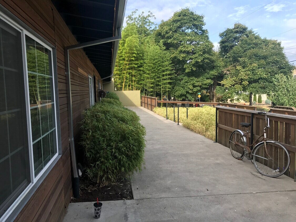 5226 NE Couch St, Portland, OR 97213 - Condo for Rent in Portland, OR ...