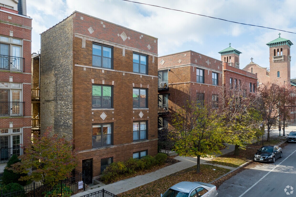 1647 W Addison St, Chicago, IL 60613 - 1647 W Addison St Chicago, IL ...