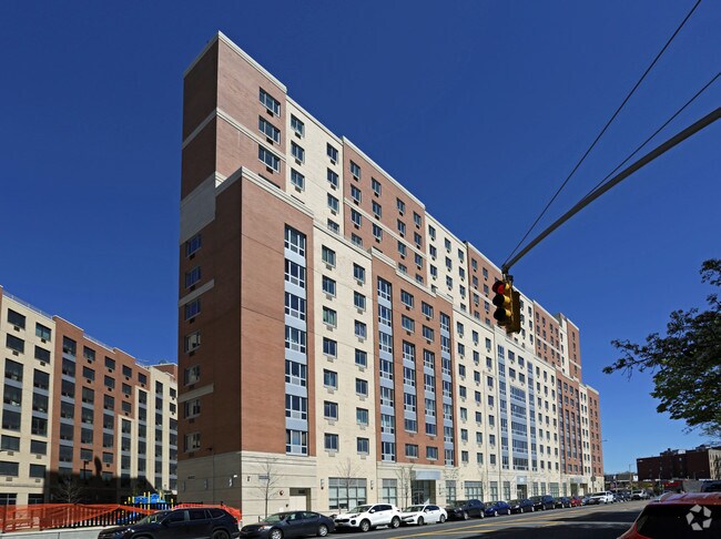 Crossroads Plaza: Phase II Apartments - Bronx, NY | Apartments.com