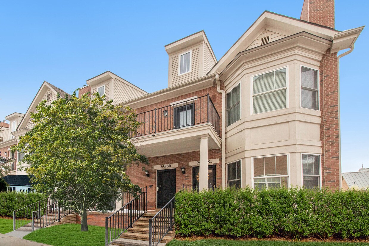 25582 Portico Ln, Novi, MI 48375 - Condo for Rent in Novi, MI ...