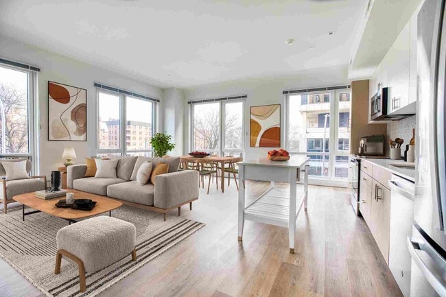 Apartments near Chilmark Shopping Center in Briarcliff Manor Village ...