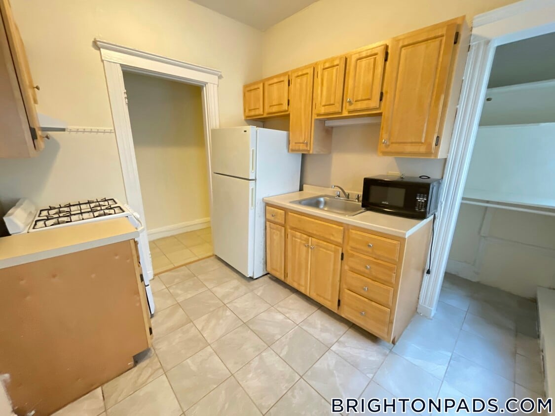127 Washington St Unit 25, Boston, MA 02135 | Apartments.com