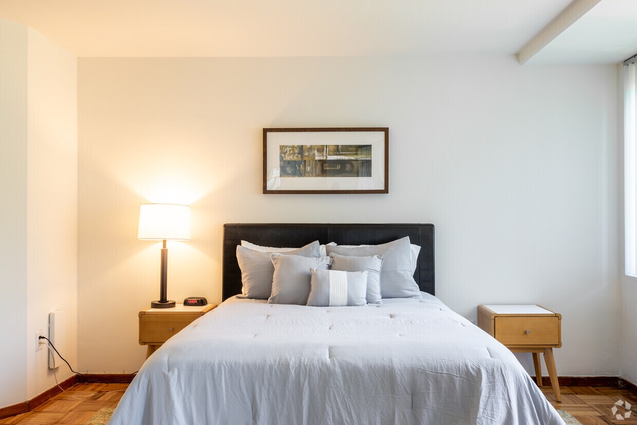 The Woodner - 3636 16Th St Nw Washington, DC 20010 | Apartments.com