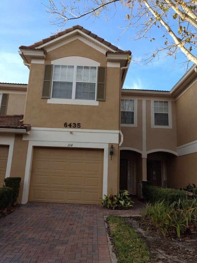 6435 Ranelagh Dr