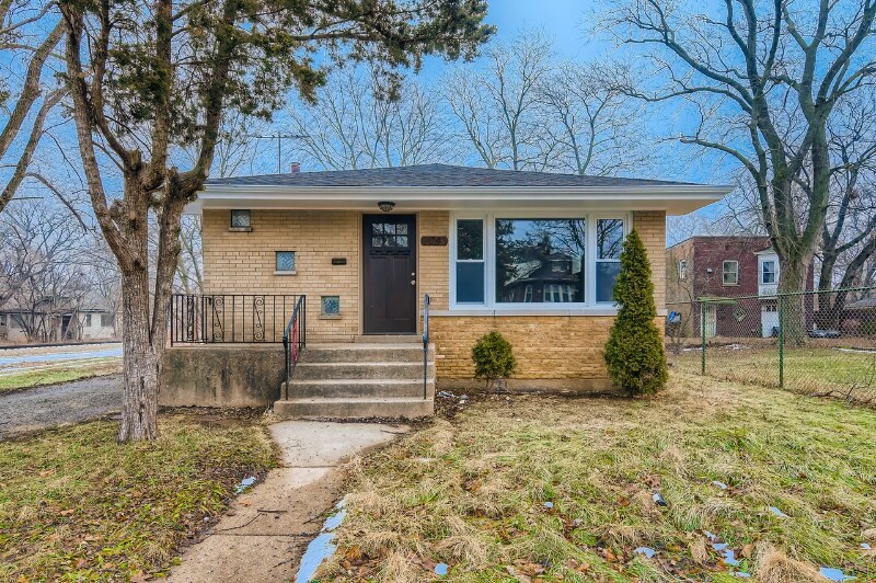 12101 S Princeton Ave, Chicago, IL 60628 | Apartments.com