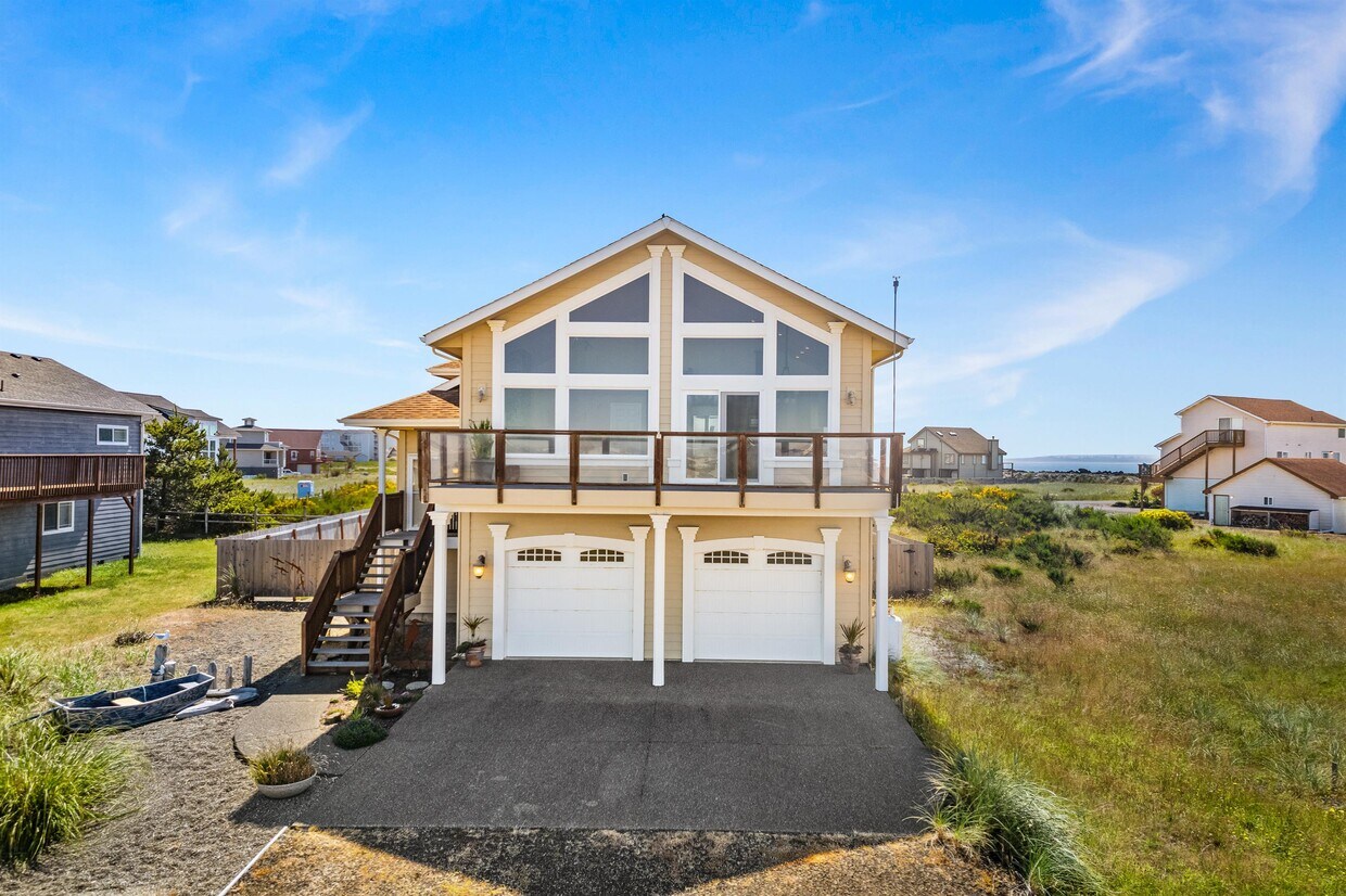 1472 Trade Wind Ave SW, Ocean Shores, WA 98569 - House Rental in Ocean ...