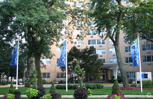 Towers at Wyncote Rentals - Wyncote, PA | Apartments.com